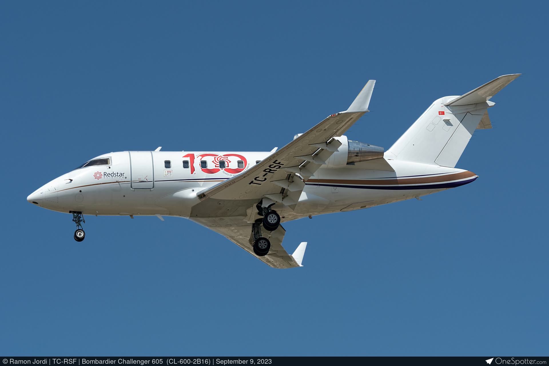 TC-RSF - Bombardier Challenger 605 (CL-600-2B16), Redstar Aviation ...