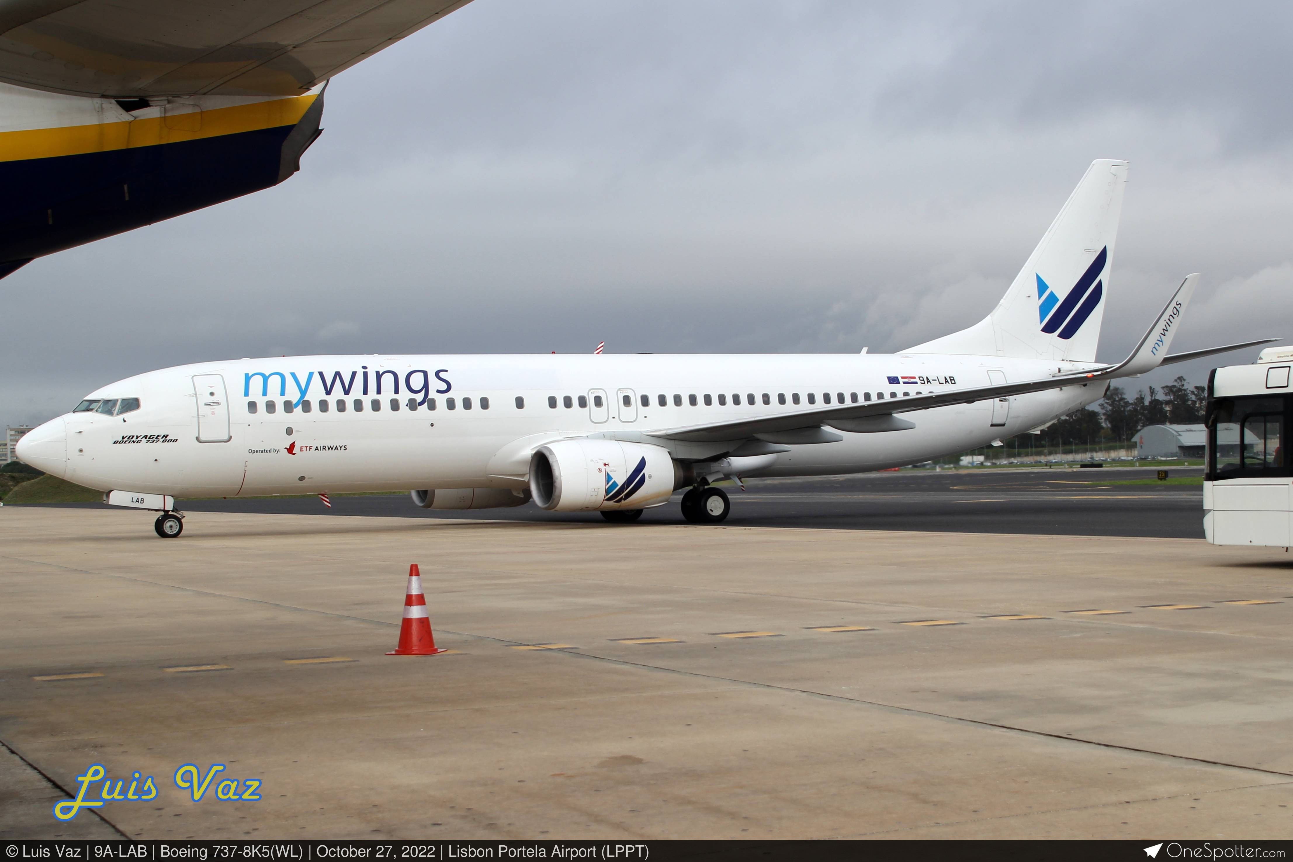 9A-LAB Jet2 Boeing 737-8K5(WL), MSN 30882 | OneSpotter.com