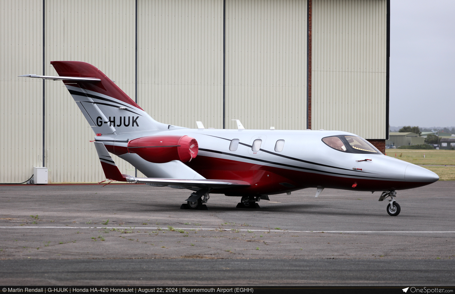 G-HJUK Private Honda HA-420 HondaJet, MSN 42000056 | OneSpotter.com