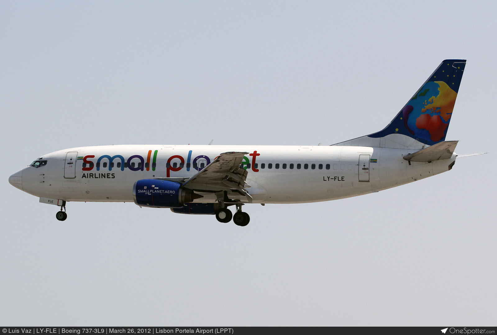 LY-FLE - Boeing 737-3L9, Small Planet Airlines | OneSpotter.com