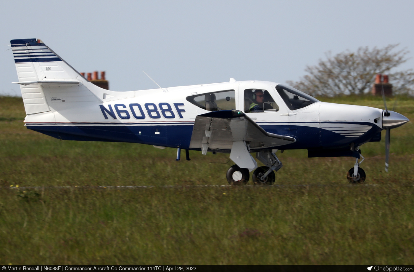 N6088F - Commander Aircraft Co Commander 114TC, Private | OneSpotter.com