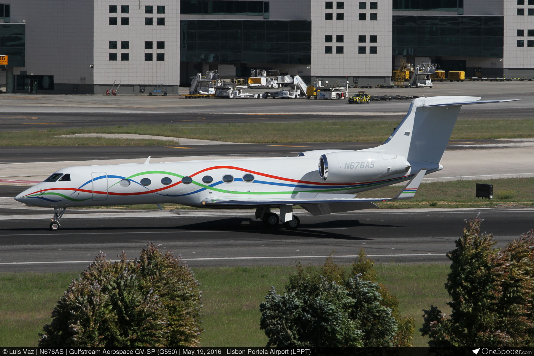N33055 Private Gulfstream GV-SP (G550), MSN 5407 | OneSpotter.com