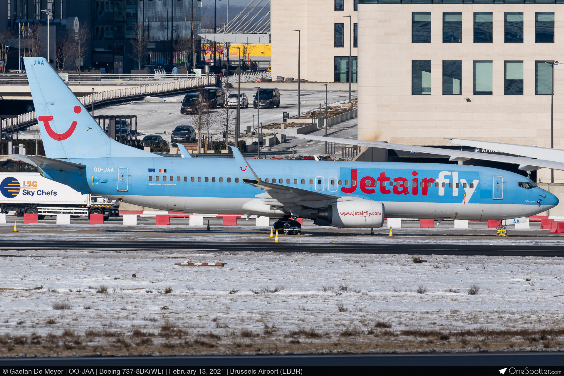 VP-CLQ ORIX Aviation Boeing 737-8BK(BCF)(WL), MSN 29660 | OneSpotter.com