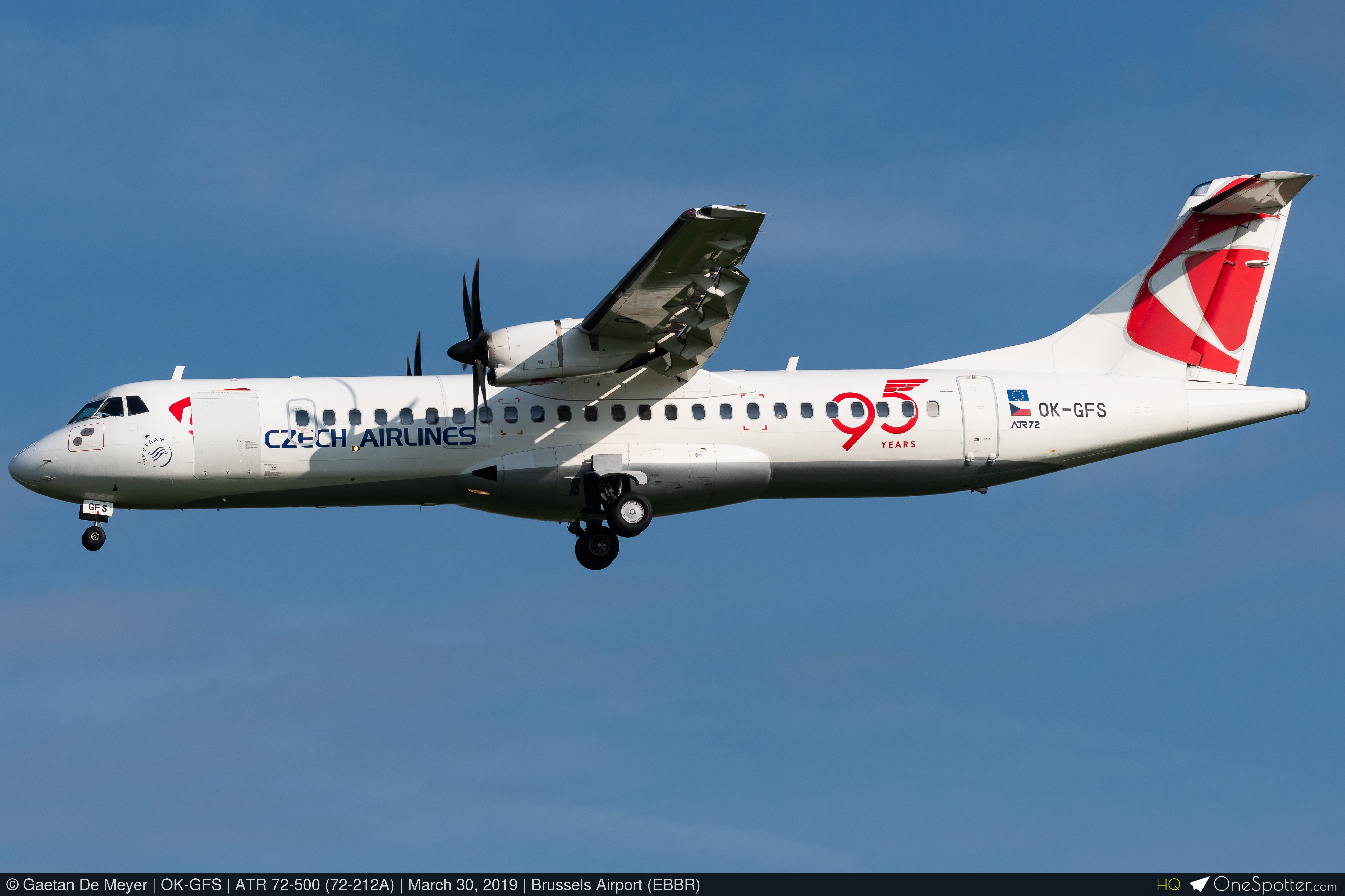 G-OASB ASL Airlines UK ATR 72-500(F) (72-212A), MSN 679 | OneSpotter.com
