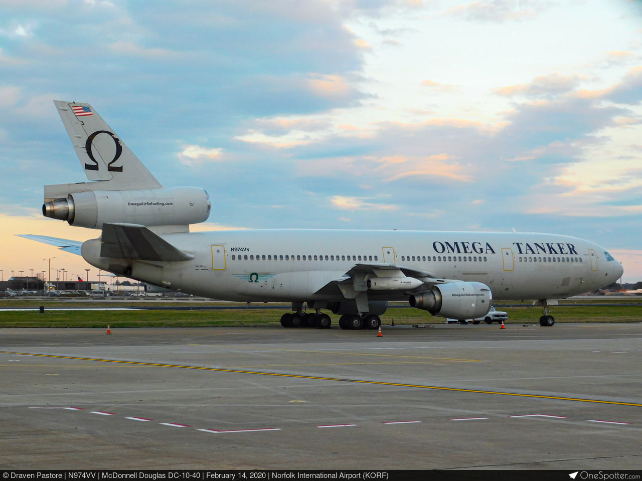 N974vv Omega Air Tanker Mcdonnell Douglas Dc10 At