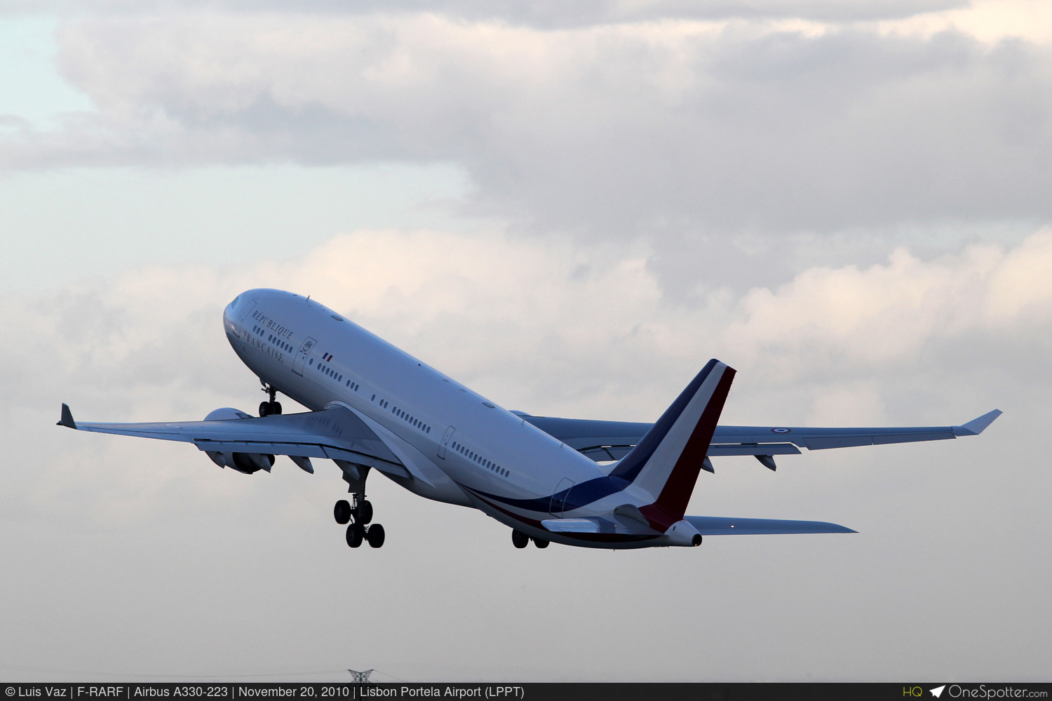 F-RARF Armée de l'Air (French Air Force) Airbus A330-223, MSN 240 ...