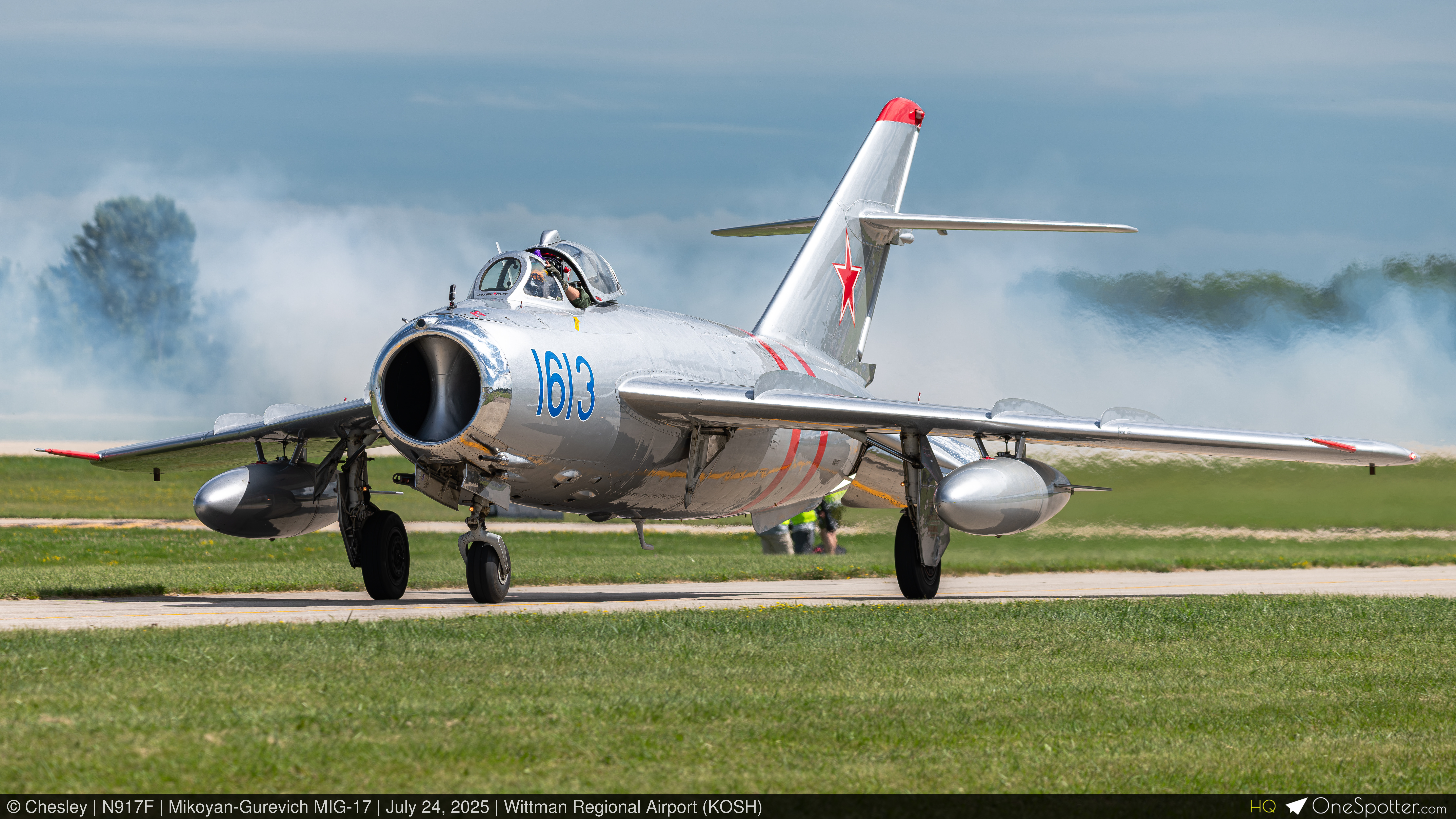 N917F - Mikoyan-Gurevich MIG-17, Red Star Aero Services | OneSpotter.com