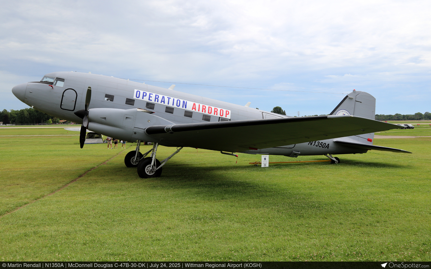 N1350A - E & L Leasing McDonnell Douglas C-47B-30-DK, MSN 33032 ...